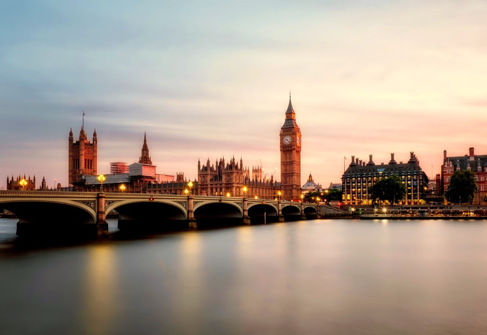 TEFL Course in London | TEFL TESOL Certificate | iTTi
